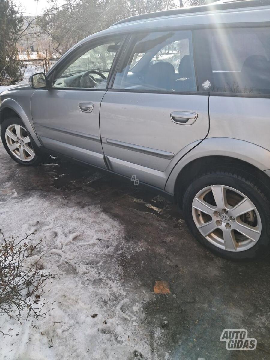 Subaru Outback 2007 in Kaunas, with an engine capacity of 2.50 L and mileage of 300 thousand km for 2200 €, photo 9 on AUTOMOTO.COM.LV