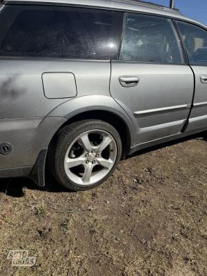 Subaru Outback 2007 in Vilnius, with an engine capacity of 2.50 L and mileage of 280 thousand km for 3150 €, photo 14 on AUTOMOTO.COM.LV