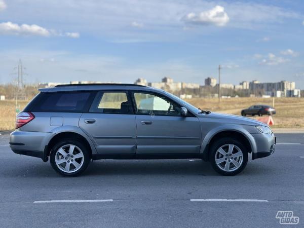 Subaru Outback 2007 in Vilnius, with an engine capacity of 2.50 L and mileage of 310 thousand km for 3500 €, photo 4 on AUTOMOTO.COM.LV