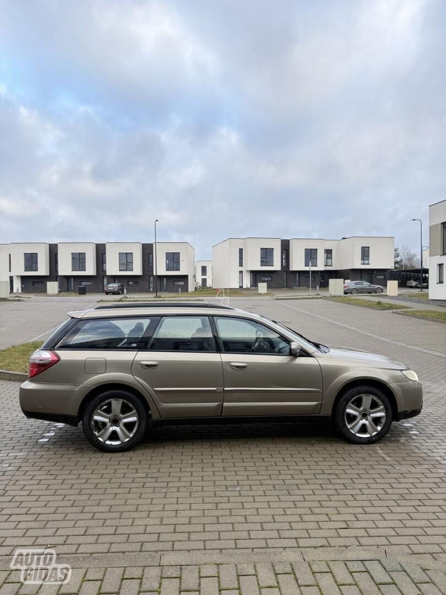 Subaru Outback 2008 in Panevezys, with an engine capacity of 2.50 L and mileage of 40 thousand km for 2650 €, photo 5 on AUTOMOTO.COM.LV