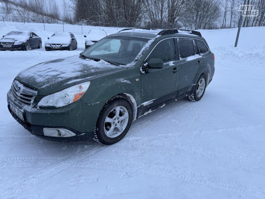 Subaru Outback 2010 in Vilnius, with an engine capacity of 2.50 L and mileage of 257 thousand km for 4150 €, photo 2 on AUTOMOTO.COM.LV