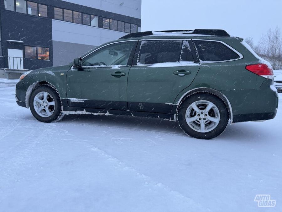 Subaru Outback 2010 in Vilnius, with an engine capacity of 2.50 L and mileage of 257 thousand km for 4150 €, photo 6 on AUTOMOTO.COM.LV