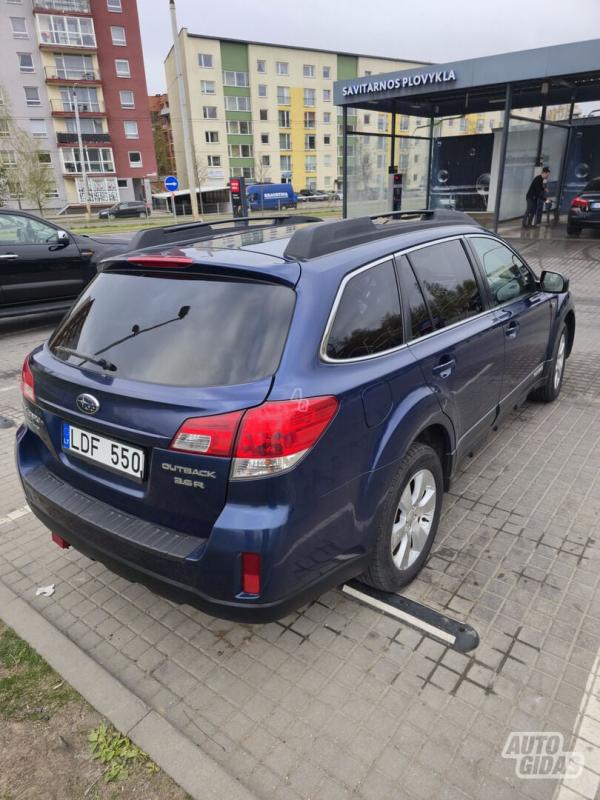 Subaru Outback 2010 in Vilnius, with an engine capacity of 3.60 L and mileage of 179 thousand km for 7800 €, photo 4 on AUTOMOTO.COM.LV