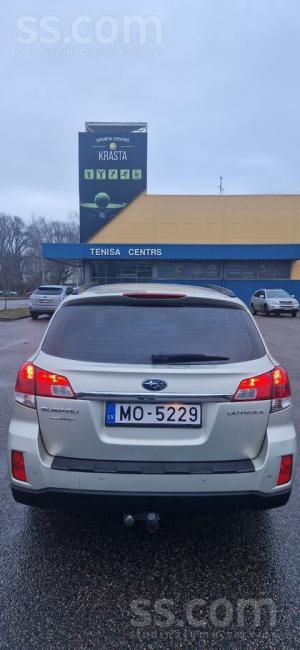 Subaru Outback 2011 in Riga, with an engine capacity of 2.50 L and mileage of 251 thousand km for 7000 €, photo 6 on AUTOMOTO.COM.LV