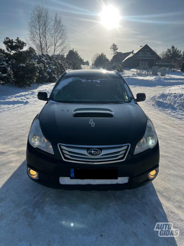 Subaru Outback 2011 in Vilnius, with an engine capacity of 2.00 L and mileage of 328 thousand km for 1500 €, photo 2 on AUTOMOTO.COM.LV