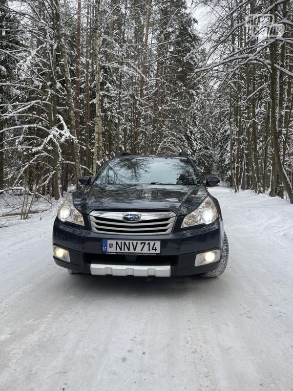 Subaru Outback 2011 in Vilnius, with an engine capacity of 2.50 L and mileage of 256 thousand km for 5750 €, photo 1 on AUTOMOTO.COM.LV