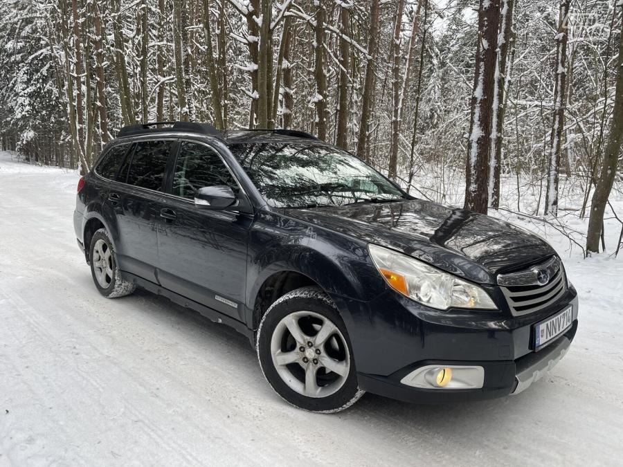 Subaru Outback 2011 in Vilnius, with an engine capacity of 2.50 L and mileage of 256 thousand km for 5750 €, photo 2 on AUTOMOTO.COM.LV