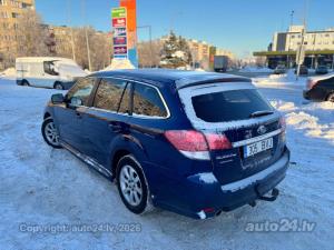 Subaru Outback 2011 in Tallinn, with an engine capacity of 2.00 L and mileage of 296 thousand km for 3299 €, photo 3 on AUTOMOTO.COM.LV