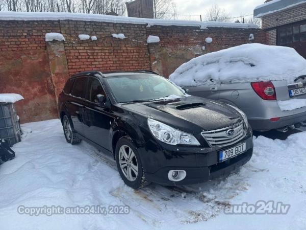 Subaru Outback 2011 in Narva, with an engine capacity of 2.00 L and mileage of 255 thousand km for 1400 €, photo 4 on AUTOMOTO.COM.LV