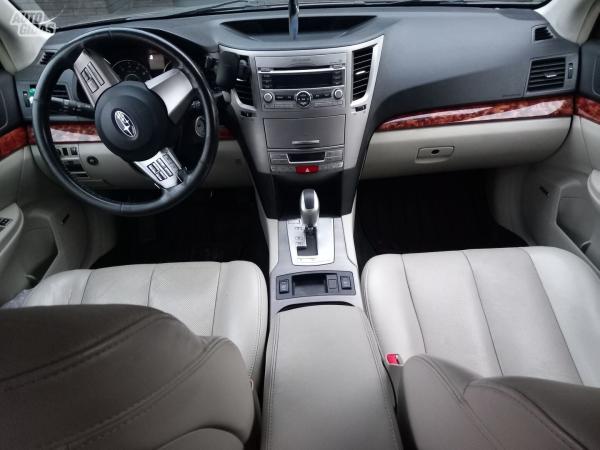 Subaru Outback 2011 in Vilnius, with an engine capacity of 2.50 L and mileage of 290 thousand km for 5599 €, photo 7 on AUTOMOTO.COM.LV
