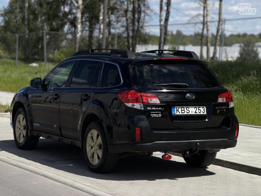 Subaru Outback 2011 in Vilnius, with an engine capacity of 2.50 L and mileage of 318 thousand km for 4950 €, photo 9 on AUTOMOTO.COM.LV