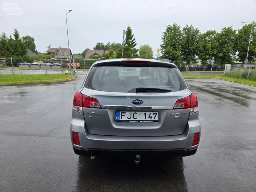 Subaru Outback 2011 Kretinga, ar dzinēja tilpumu 2.00 L un nobraukumu 256 tūkst. km par 2995 €, foto 6 vietnē AUTOMOTO.COM.LV