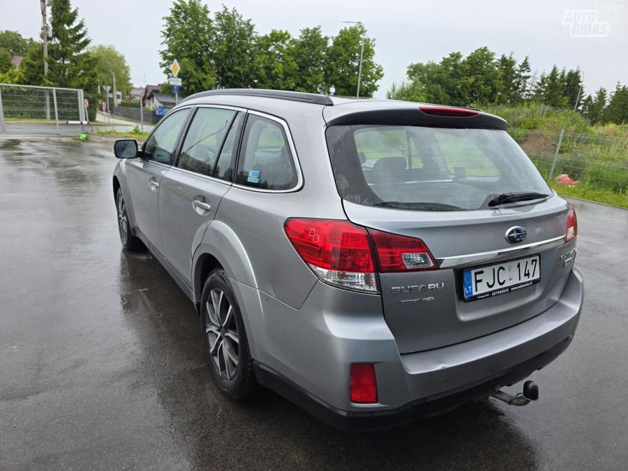 Subaru Outback 2011 Kretinga, ar dzinēja tilpumu 2.00 L un nobraukumu 256 tūkst. km par 2995 €, foto 7 vietnē AUTOMOTO.COM.LV