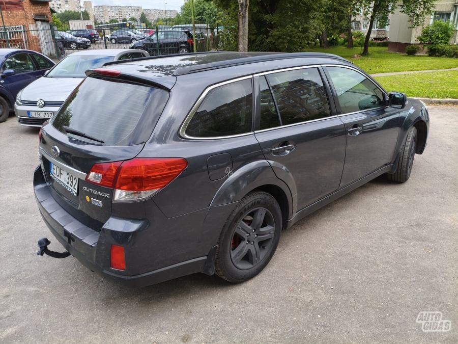 Subaru Outback 2011 in Vilnius, with an engine capacity of 2.00 L and mileage of 370 thousand km for 1050 €, photo 5 on AUTOMOTO.COM.LV