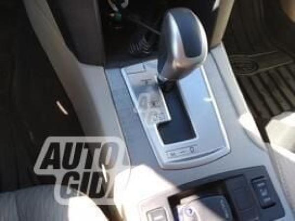Subaru Outback 2011 in Ukmerge, with an engine capacity of 2.50 L and mileage of 418 thousand km for 4300 €, photo 4 on AUTOMOTO.COM.LV