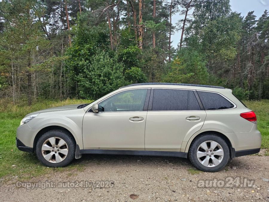 Субару Аутбек 2011 в Хаапсалу, объемом двигателя 2.50 л и пробегом 303 тыс. км за 4700 €, фото 5 на AUTOMOTO.COM.LV