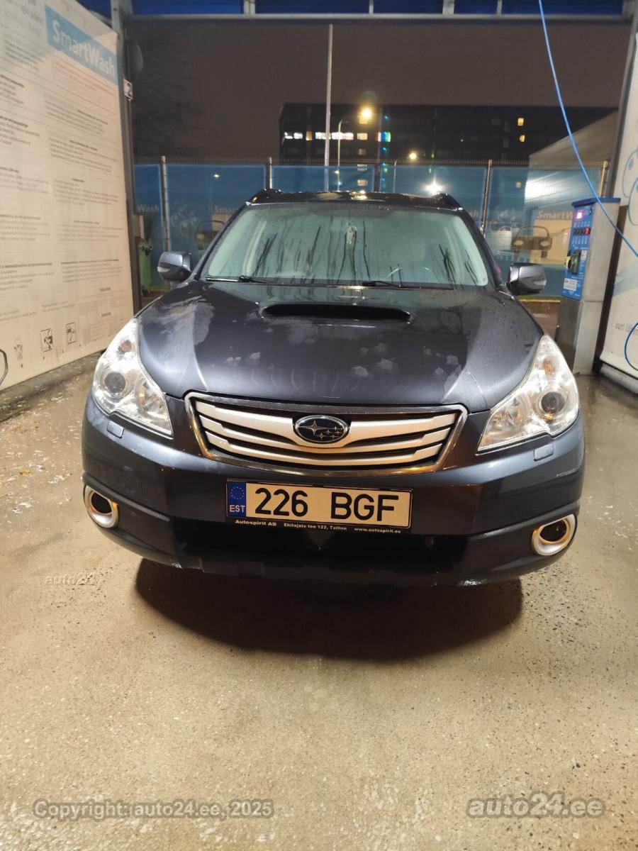 Subaru Outback 2012 in Tallinn, with an engine capacity of 2.00 L and mileage of 277 thousand km for 5800 €, photo 8 on AUTOMOTO.COM.LV