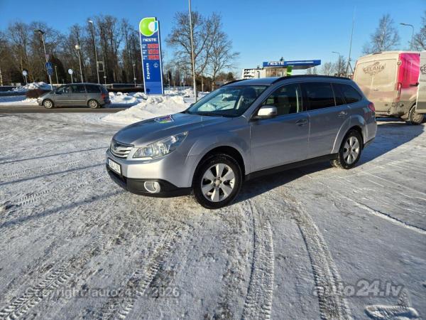 Subaru Outback 2012 Kohtla-Jerve, ar dzinēja tilpumu 2.50 L un nobraukumu 287 tūkst. km par 4999 €, foto 4 vietnē AUTOMOTO.COM.LV