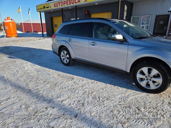 Subaru Outback 2012 Kohtla-Jerve, ar dzinēja tilpumu 2.50 L un nobraukumu 287 tūkst. km par 4999 €, foto 10 vietnē AUTOMOTO.COM.LV