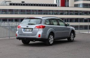 Субару Аутбек 2012 в Рига, объемом двигателя 2.50 л и пробегом 343 тыс. км за 4980 €, фото 7 на AUTOMOTO.COM.LV