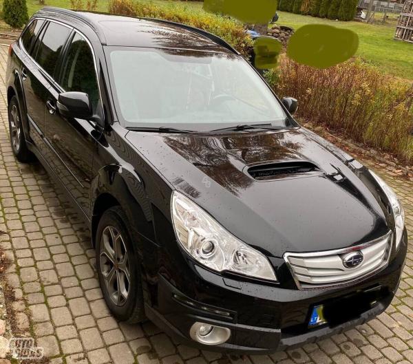 Subaru Outback 2012 in Vilnius, with an engine capacity of 2.00 L and mileage of 228 thousand km for 2999 €, photo 1 on AUTOMOTO.COM.LV