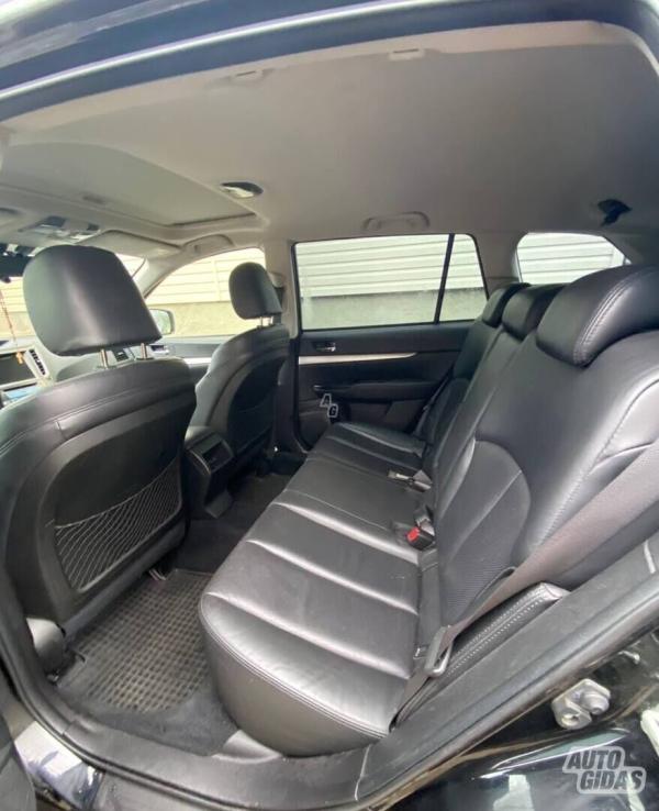 Subaru Outback 2012 in Vilnius, with an engine capacity of 2.00 L and mileage of 228 thousand km for 2999 €, photo 9 on AUTOMOTO.COM.LV
