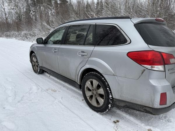 Subaru Outback 2013 in Vilnius, with an engine capacity of 2.00 L and mileage of 350 thousand km for 3150 €, photo 4 on AUTOMOTO.COM.LV