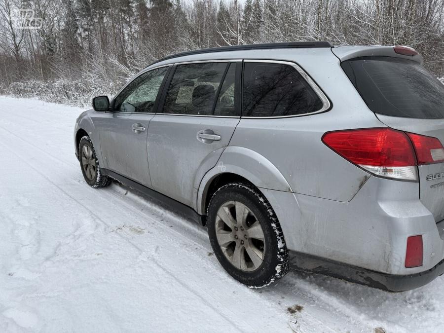 Subaru Outback 2013 Viļņa, ar dzinēja tilpumu 2.00 L un nobraukumu 350 tūkst. km par 3150 €, foto 4 vietnē AUTOMOTO.COM.LV