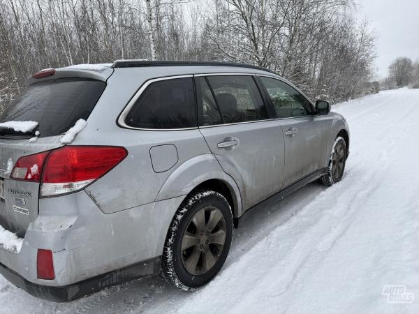 Subaru Outback 2013 in Vilnius, with an engine capacity of 2.00 L and mileage of 350 thousand km for 3150 €, photo 6 on AUTOMOTO.COM.LV