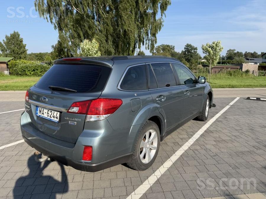 Субару Аутбек 2013 в Рига, объемом двигателя 2.00 л и пробегом 270 тыс. км за 5500 €, фото 4 на AUTOMOTO.COM.LV
