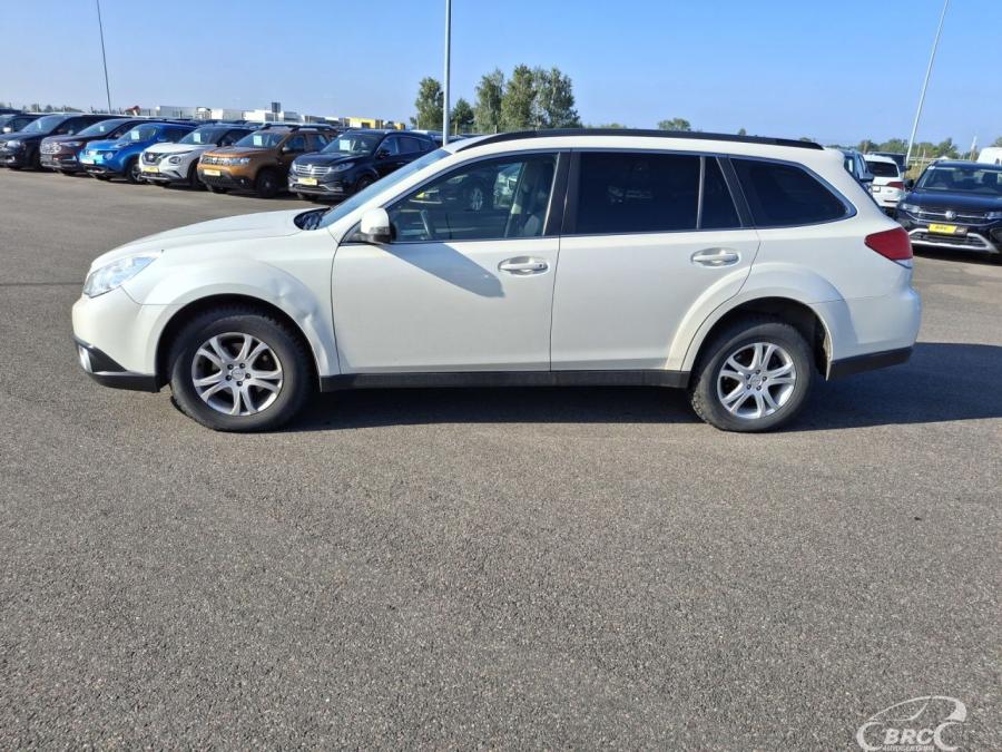 Subaru Outback 2013 in Vilnius, with an engine capacity of 2.46 L and mileage of 260 thousand km for 5900 €, photo 5 on AUTOMOTO.COM.LV