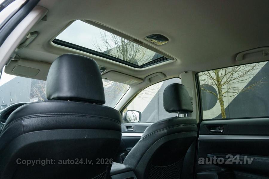 Subaru Outback 2014 in Parnu, with an engine capacity of 2.00 L and mileage of 291 thousand km for 5900 €, photo 12 on AUTOMOTO.COM.LV