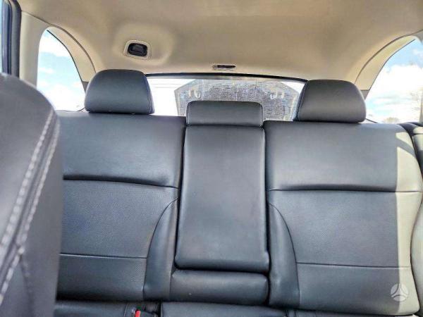 Subaru Outback 2017 in Alytus, with an engine capacity of 3.60 L and mileage of 218 thousand km for 5900 €, photo 10 on AUTOMOTO.COM.LV