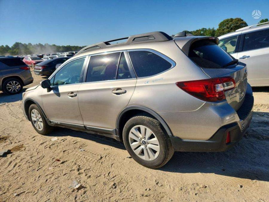 Subaru Outback 2018 in Alytus, with an engine capacity of 2.50 L and mileage of 214 thousand km for 5800 €, photo 3 on AUTOMOTO.COM.LV
