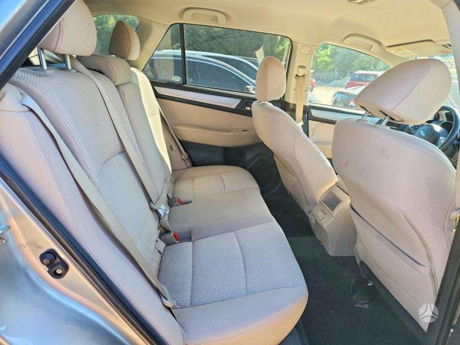 Subaru Outback 2018 in Alytus, with an engine capacity of 2.50 L and mileage of 214 thousand km for 5800 €, photo 12 on AUTOMOTO.COM.LV