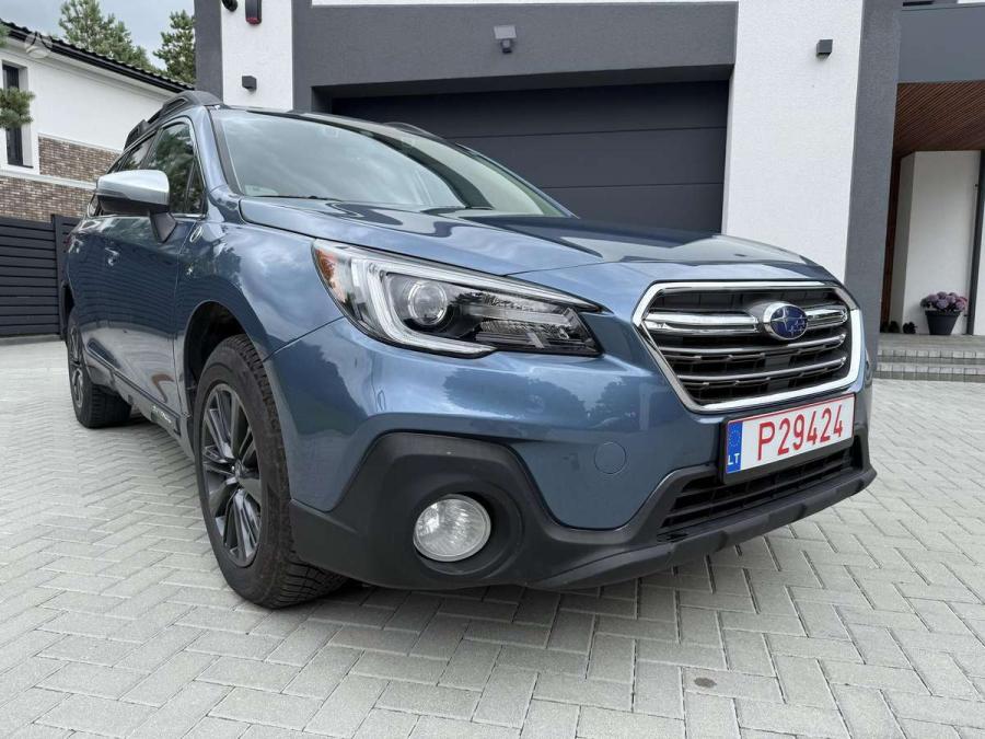 Subaru Outback 2018 in Klaipeda, with an engine capacity of 3.63 L and mileage of 200 thousand km for 17500 €, photo 1 on AUTOMOTO.COM.LV