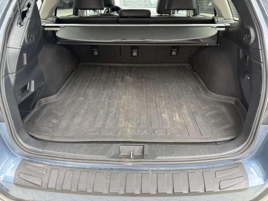 Subaru Outback 2018 in Klaipeda, with an engine capacity of 3.63 L and mileage of 200 thousand km for 17500 €, photo 24 on AUTOMOTO.COM.LV