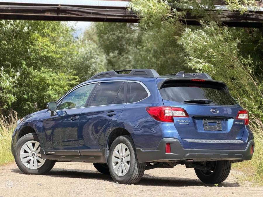 Subaru Outback 2019 in Elektrenai, with an engine capacity of 2.50 L and mileage of 162 thousand km for 17500 €, photo 5 on AUTOMOTO.COM.LV