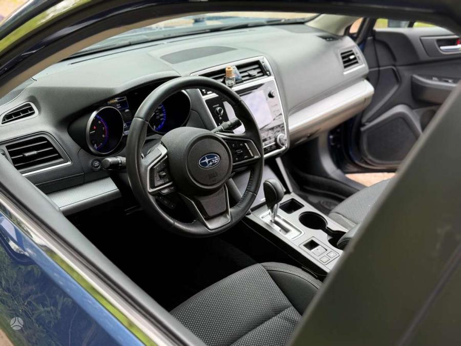 Subaru Outback 2019 in Elektrenai, with an engine capacity of 2.50 L and mileage of 162 thousand km for 17500 €, photo 8 on AUTOMOTO.COM.LV