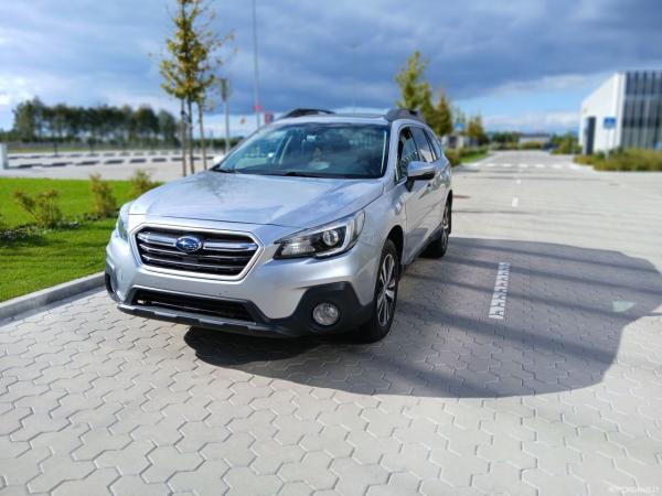 Subaru Outback 2019 in Vilnius, with an engine capacity of 2.50 L and mileage of 202 thousand km for 13999 €, photo 3 on AUTOMOTO.COM.LV