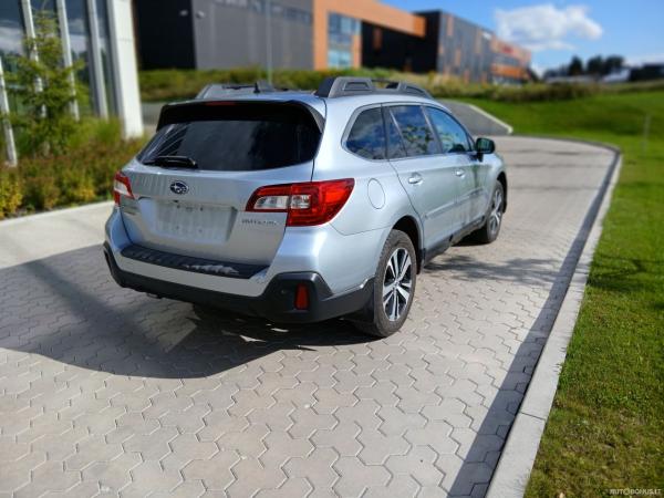 Subaru Outback 2019 in Vilnius, with an engine capacity of 2.50 L and mileage of 202 thousand km for 13999 €, photo 4 on AUTOMOTO.COM.LV