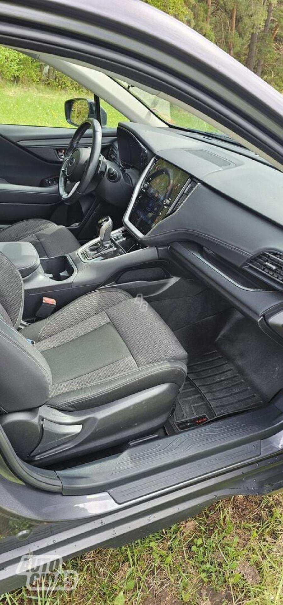 Subaru Outback 2022 in Utena, with an engine capacity of 2.50 L and mileage of 80 thousand km for 20000 €, photo 7 on AUTOMOTO.COM.LV