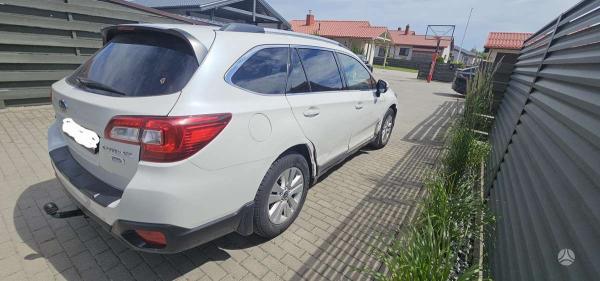 Balts Subaru Outback 2015 Panevēža, ar dzinēja tilpumu 2.00 L un nobraukumu 235 tūkst. km par 4300 €, foto 3 vietnē AUTOMOTO.COM.LV