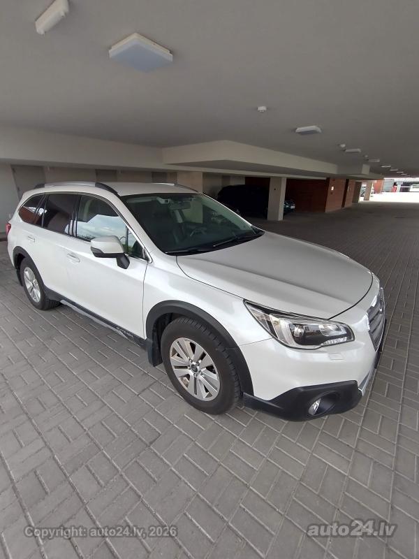 White Subaru Outback 2015 in Tallinn, with an engine capacity of 2.00 L and mileage of 235 thousand km for 9400 €, photo 4 on AUTOMOTO.COM.LV