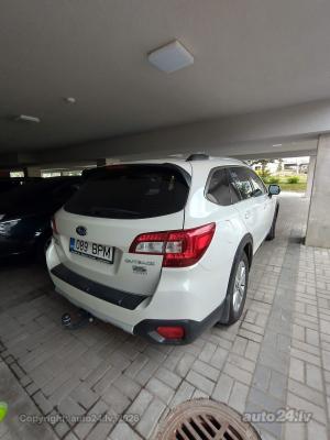 White Subaru Outback 2015 in Tallinn, with an engine capacity of 2.00 L and mileage of 235 thousand km for 9400 €, photo 6 on AUTOMOTO.COM.LV