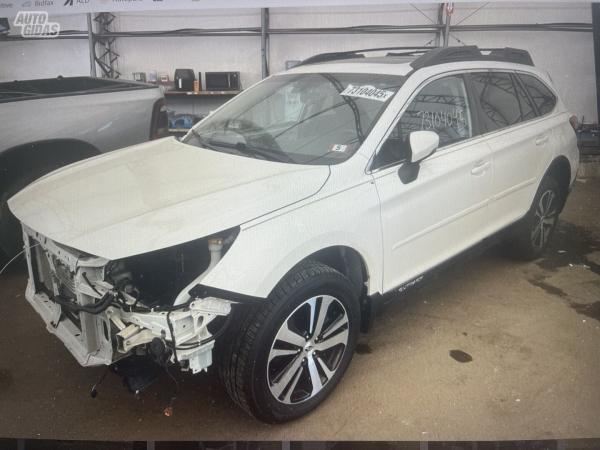 White Subaru Outback 2018 in Vilnius, with an engine capacity of 2.50 L and mileage of 149 thousand km for 16800 €, photo 1 on AUTOMOTO.COM.LV