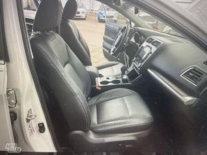 White Subaru Outback 2018 in Vilnius, with an engine capacity of 2.50 L and mileage of 149 thousand km for 16800 €, photo 19 on AUTOMOTO.COM.LV