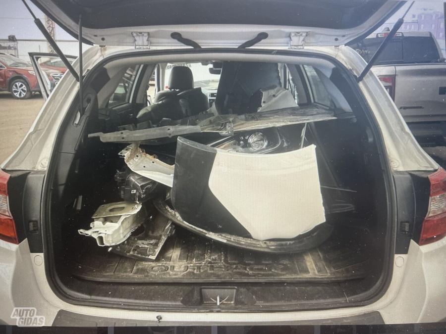 White Subaru Outback 2018 in Vilnius, with an engine capacity of 2.50 L and mileage of 149 thousand km for 16800 €, photo 20 on AUTOMOTO.COM.LV