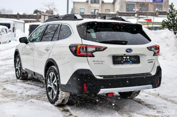 White Subaru Outback 2022 in Kretinga, with an engine capacity of 2.50 L and mileage of 59 thousand km for 24500 €, photo 7 on AUTOMOTO.COM.LV