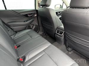 White Subaru Outback 2023 in Riga, with an engine capacity of 2.50 L and mileage of 69 thousand km for 28500 €, photo 8 on AUTOMOTO.COM.LV